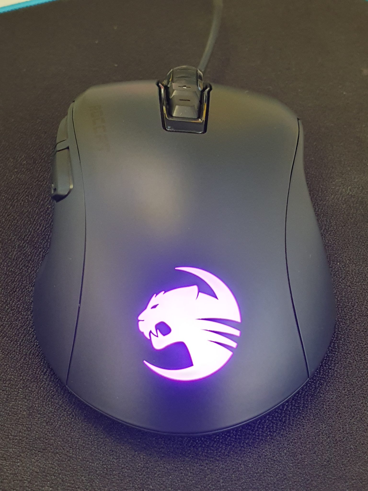 Roccat Kone Pure Ultra Gaming Mouse Review - Ergonomic Feather